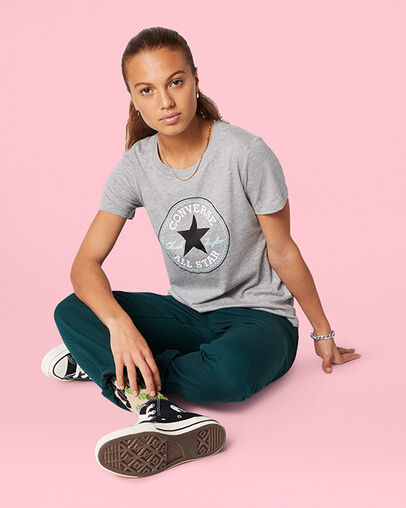 Chuck Taylor Patch Nova Crew Neck Short Sleeve T-Shirt Women's T-Shirt ...
