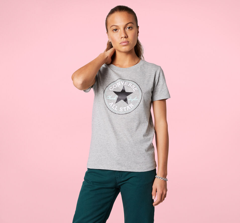 Chuck Taylor Patch Nova Crew Neck Short Sleeve T-Shirt Women's T-Shirt ...