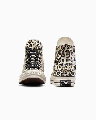 Chuck 70 Glow-In-The-Dark Giraffe Print Unisex High Top Shoe. Converse.com