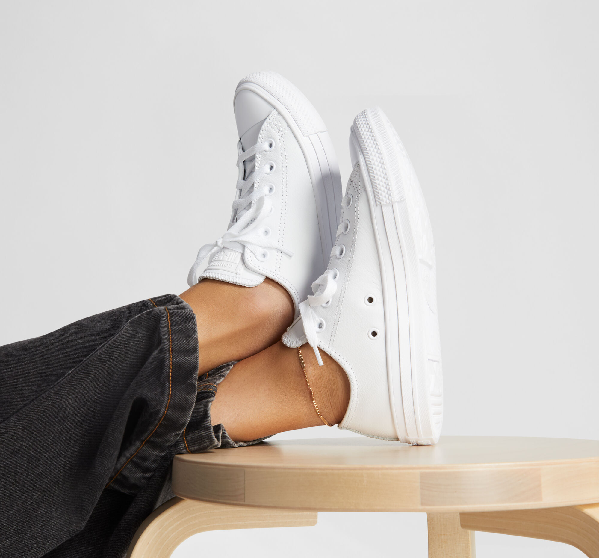 Chuck Taylor All Star Leather All White High Top Shoe