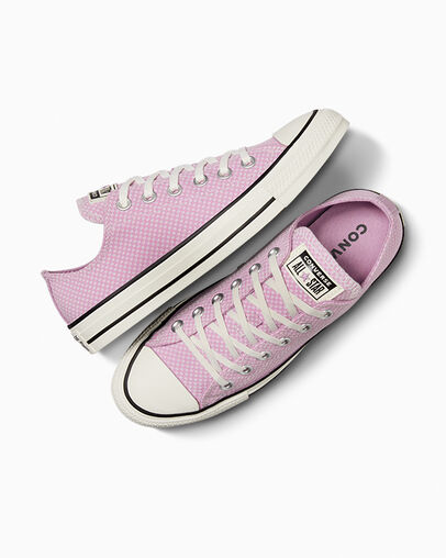 Chuck Taylor All Star Checkered Women's Low Top Shoe. Converse.com