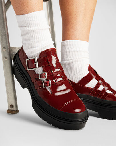 Red Platforms. Converse.com