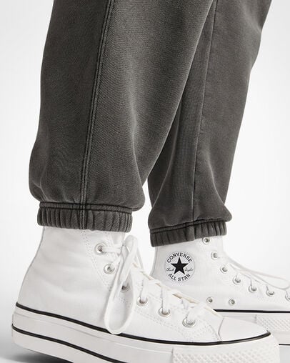 Converse Clothing: Streetwear & Lifestyle. Converse.com