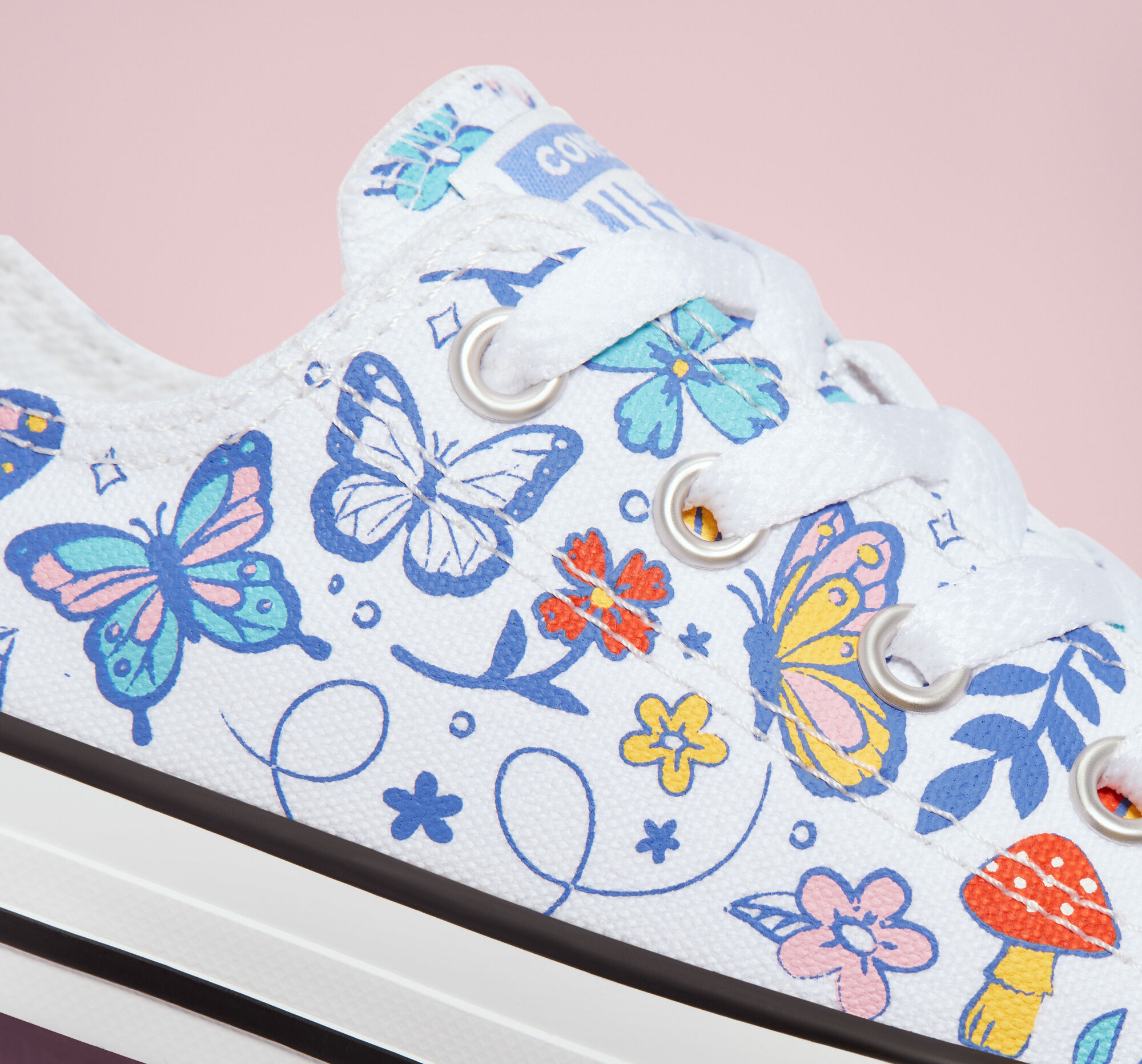 Chuck Taylor All Star Butterfly BigKids . Converse.com