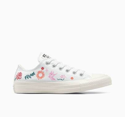 Chuck Taylor All Star Summer Embroidery