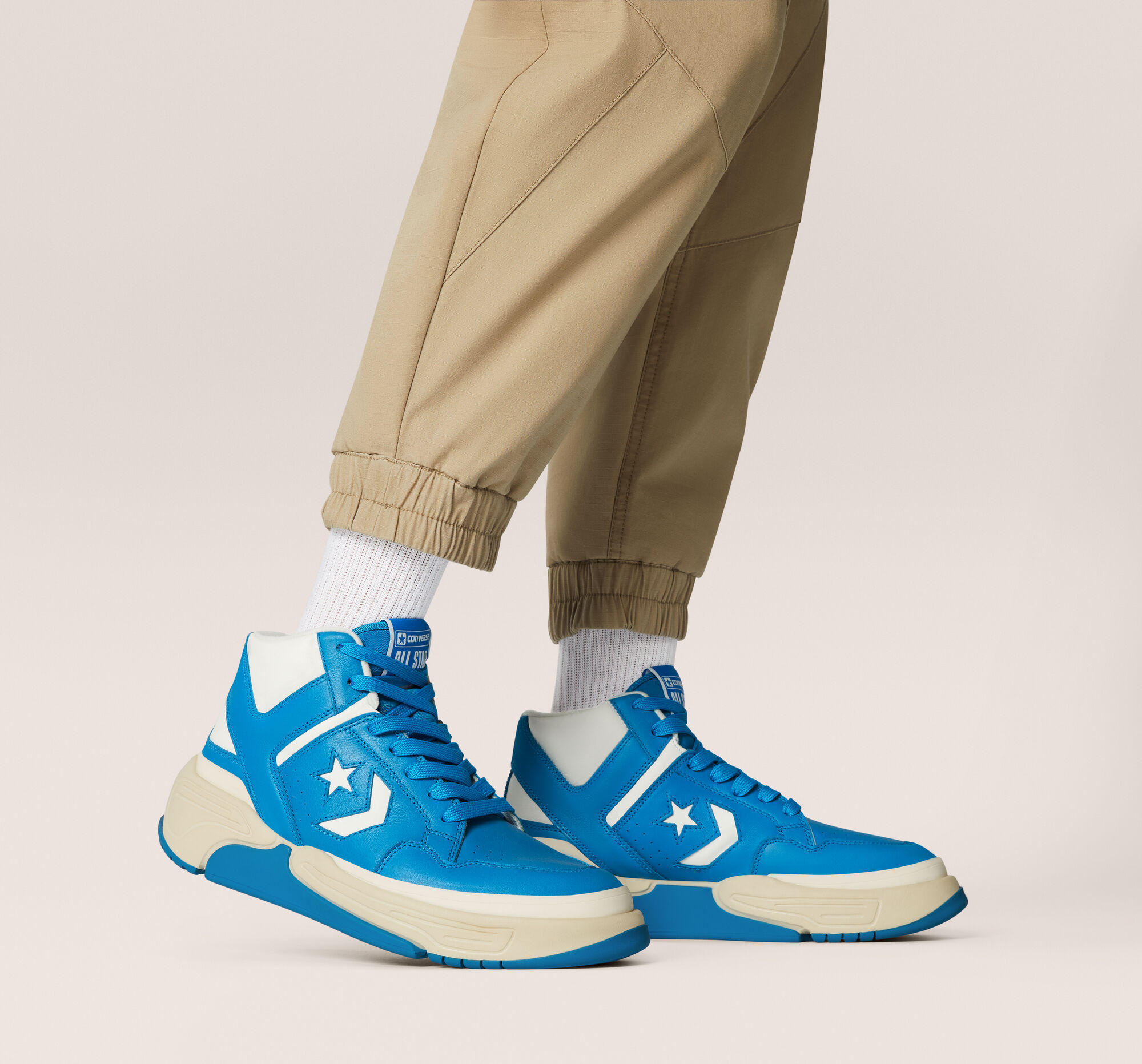 Weapon CX Varsity Color Unisex Mid Shoe. Converse.com