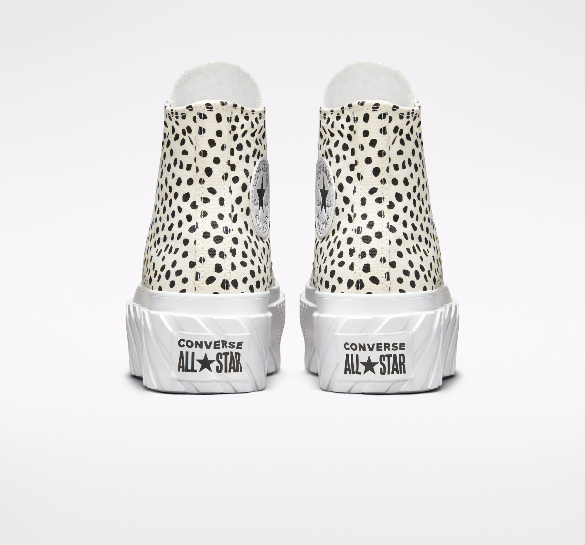 Chuck Taylor All Star Lift 2X Platform Welcome to the Wild Women's High ...