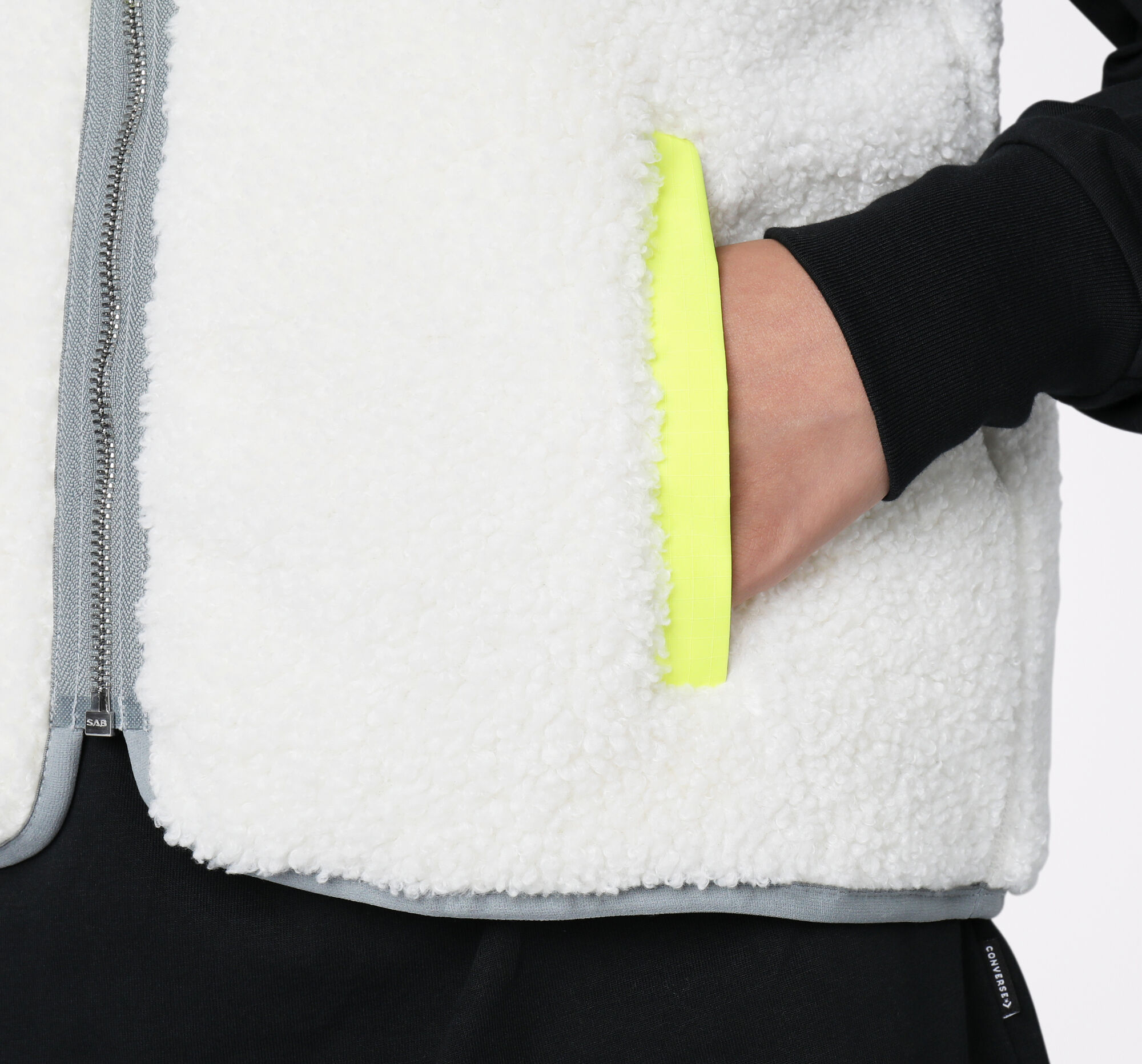 Sherpa Reversible Vest Womens . Converse.com