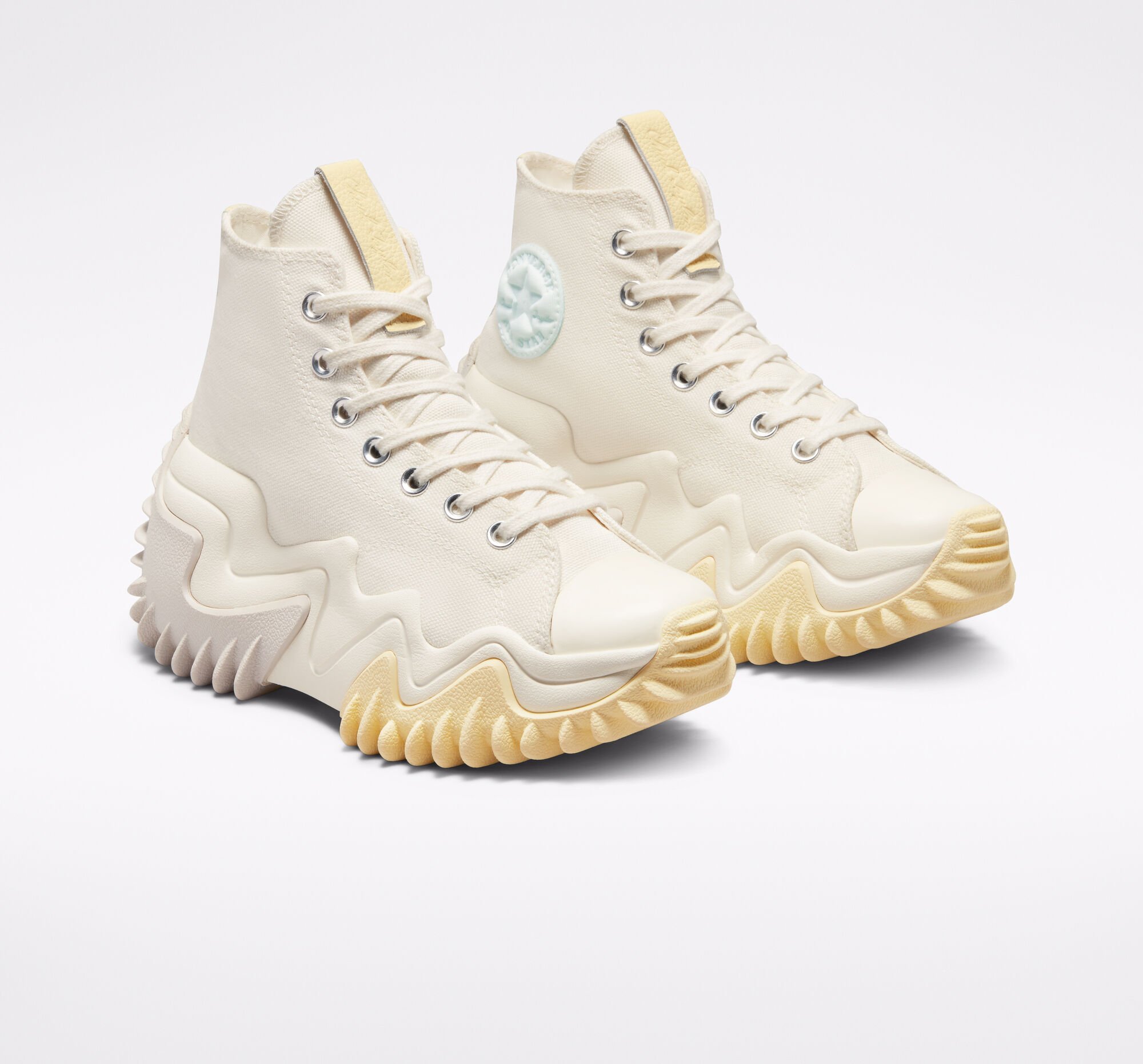 Run Star Motion CX Platform Unisex High-Top Shoe. Converse.com