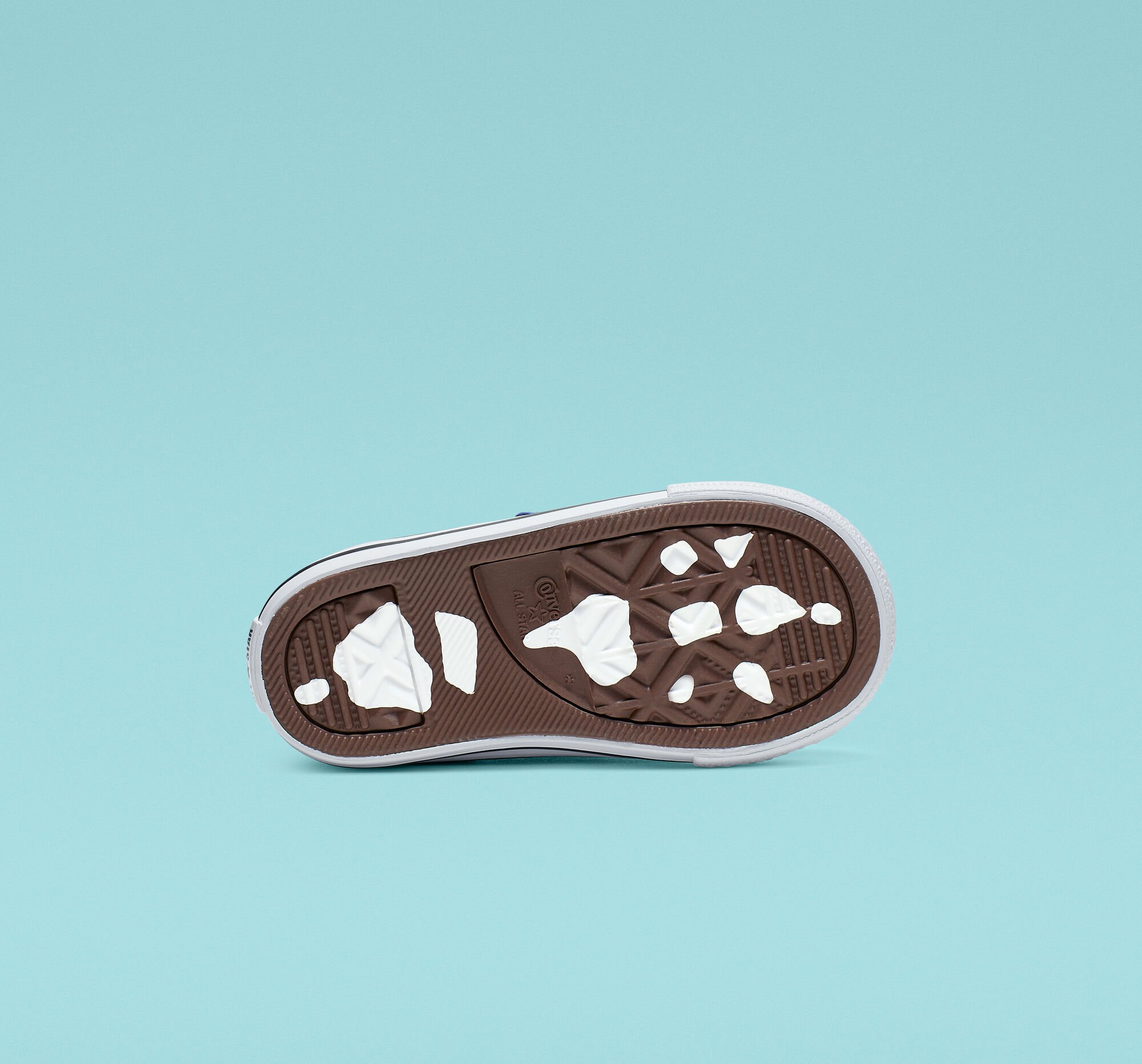 Chuck Taylor All Star Dino’s Beach Party Hook and Loop Low Top Toddler ...