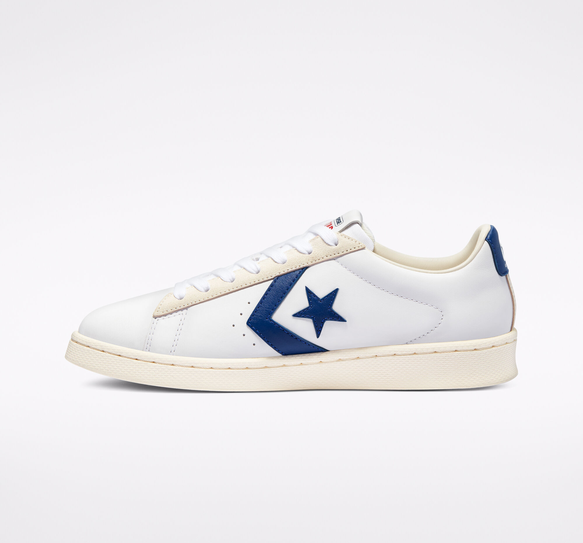 Pro Leather Unisex Low-Top Shoe. Converse.com