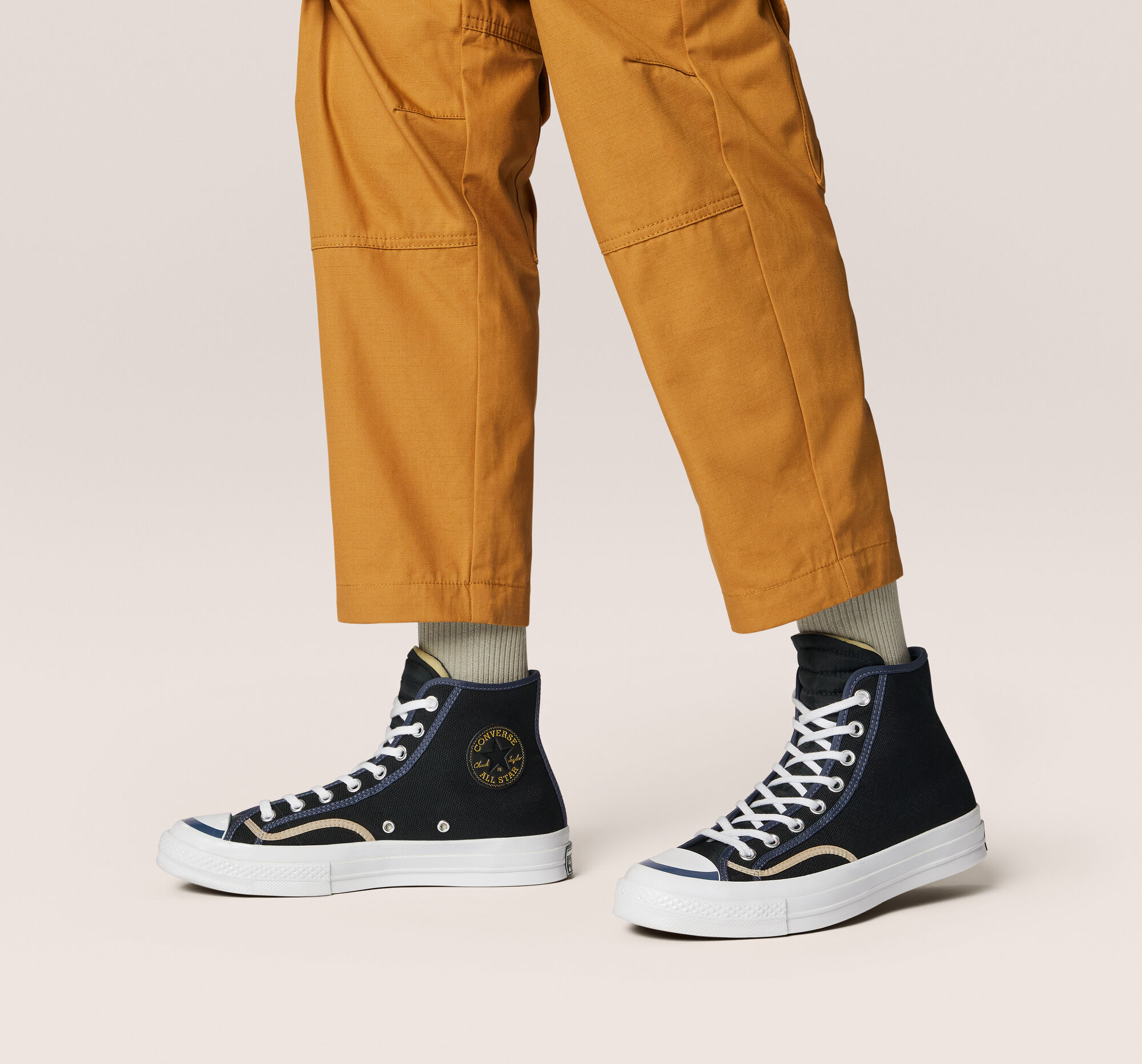 Chuck 70 Varsity Hybrid Texture Unisex High-Top Shoe. Converse.com