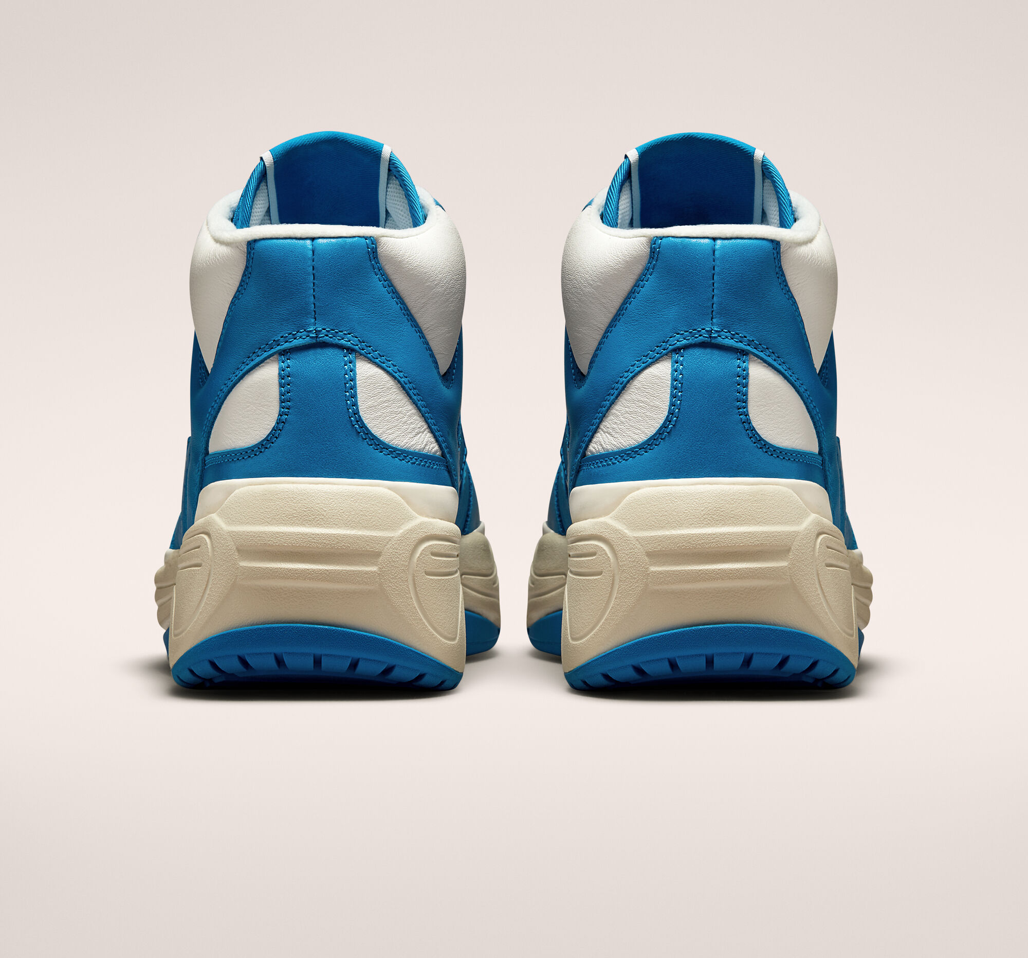 Weapon CX Varsity Color Unisex Mid Shoe. Converse.com